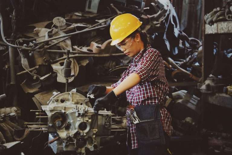 7 Main Types of Engineers and Their Jobs Explained | SOEG Consulting